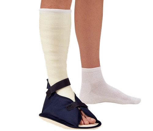 2035-01 Canvas Cast Shoe 7" Child